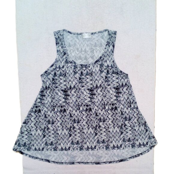 Linda Leal | Tops | Linda Leal Black White Tank Top | Poshmark